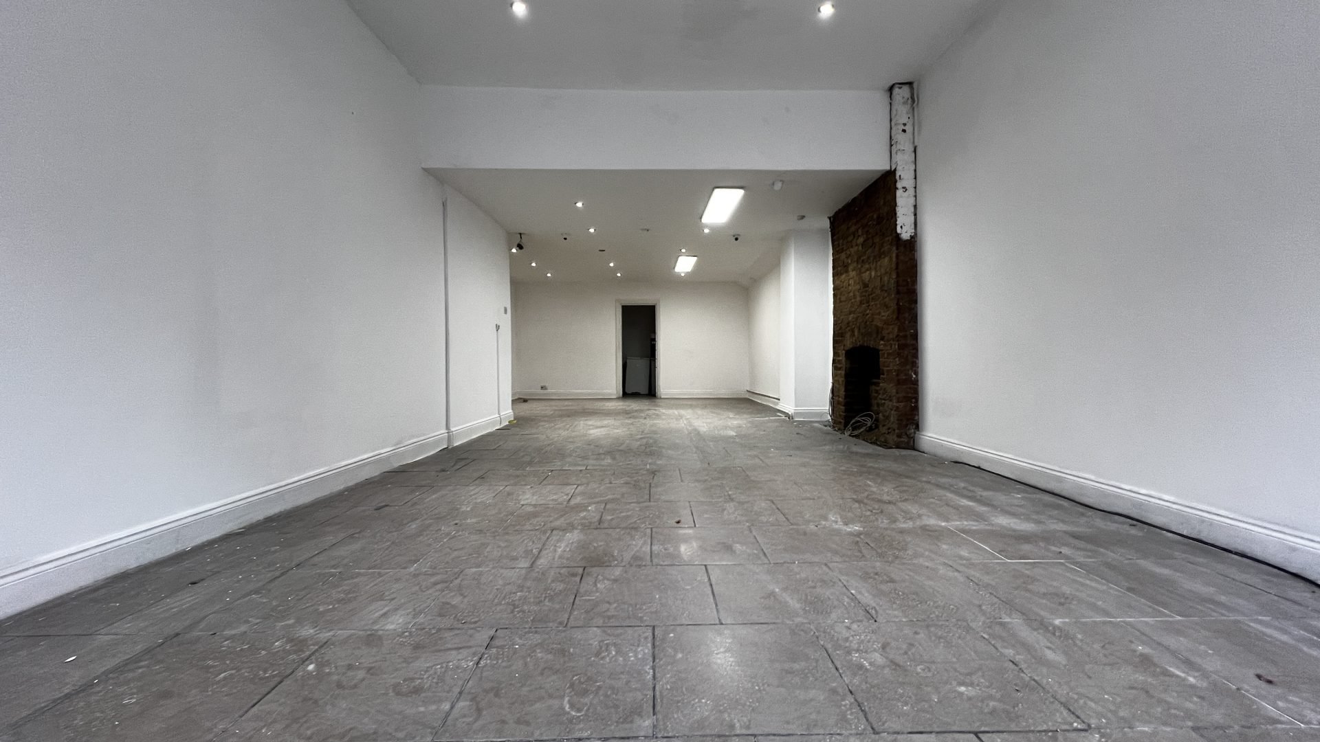Shop to Let Abbeville Road - Vause Cribb